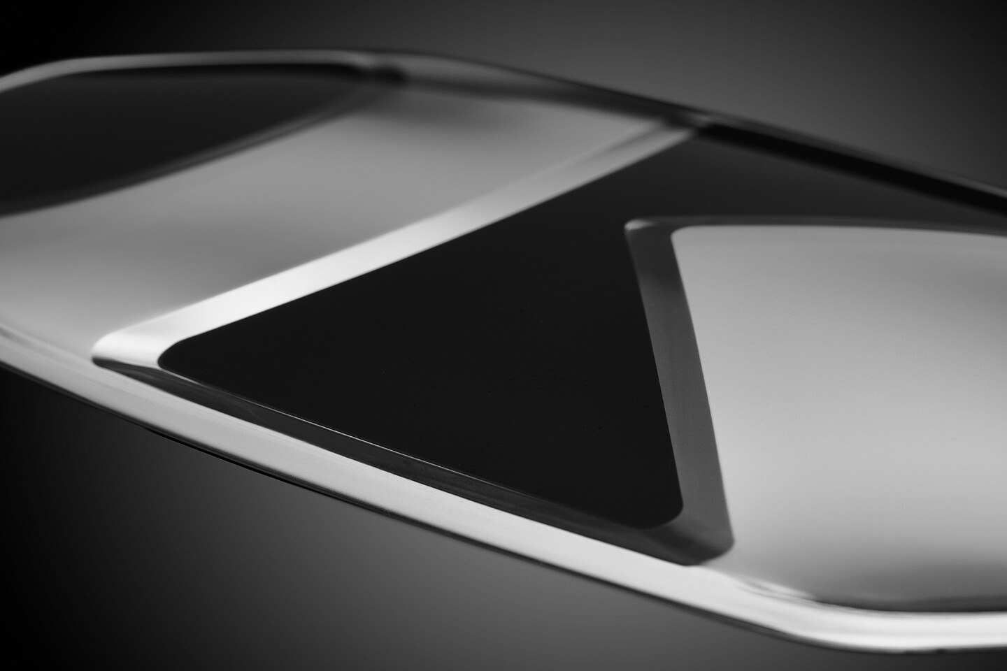 KURZ Automotive: Emblem as a brand element