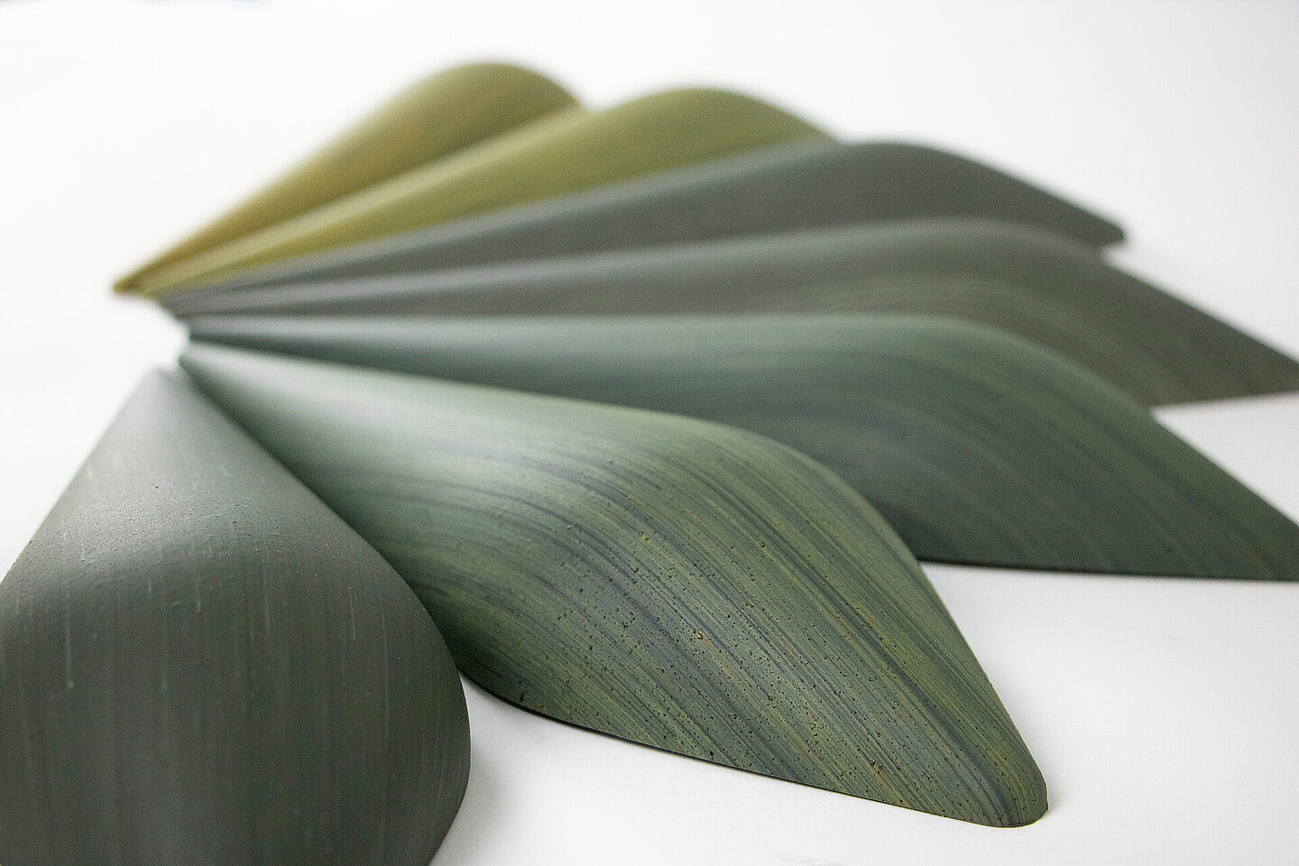 KURZ Automotive: Natural wood design for car interiors